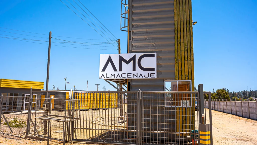 La importancia de las minibodegas en temporadas de alta demanda para tu negocio - AMC BODEGAJE